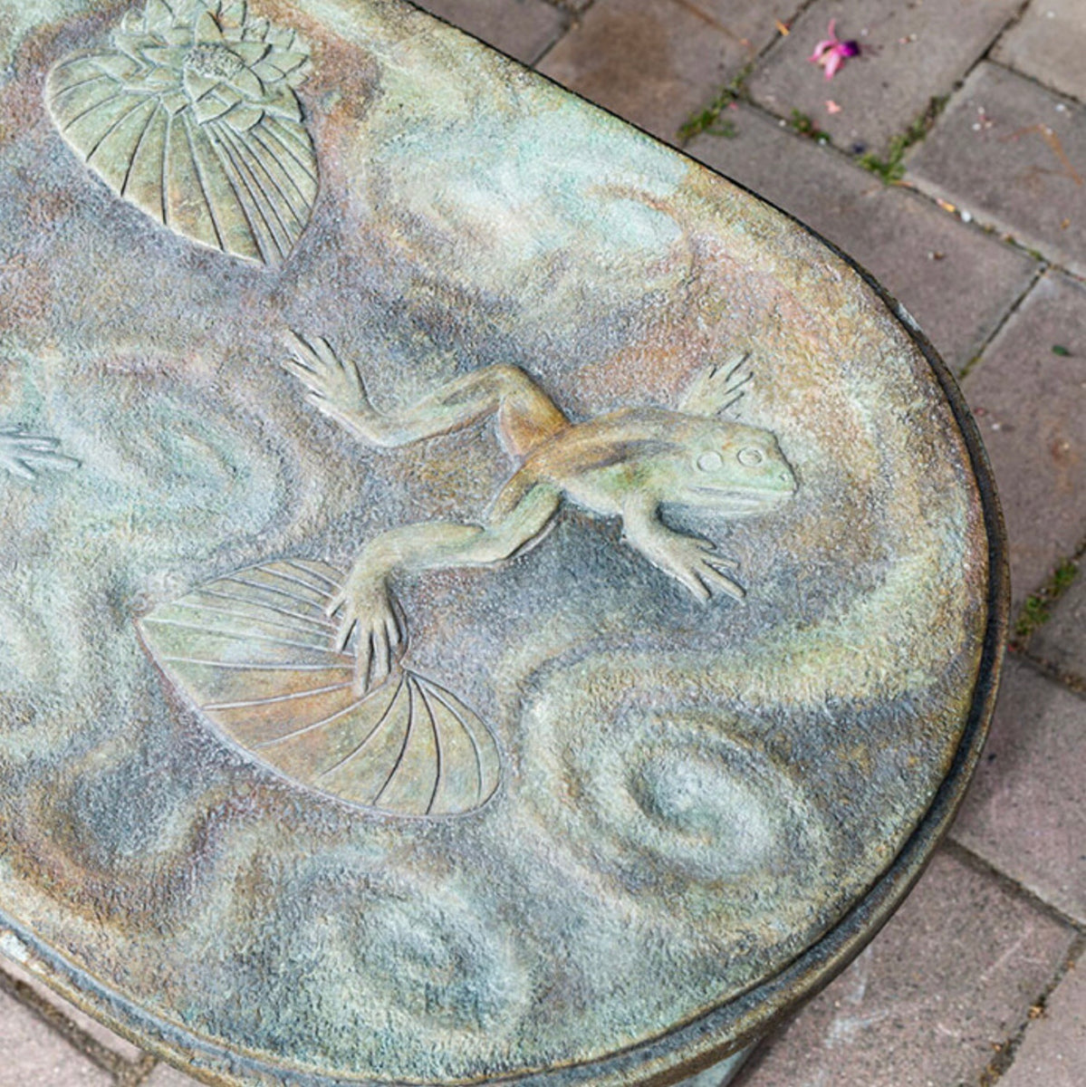 Frog Bench - Straight – Absolute Home & Garden